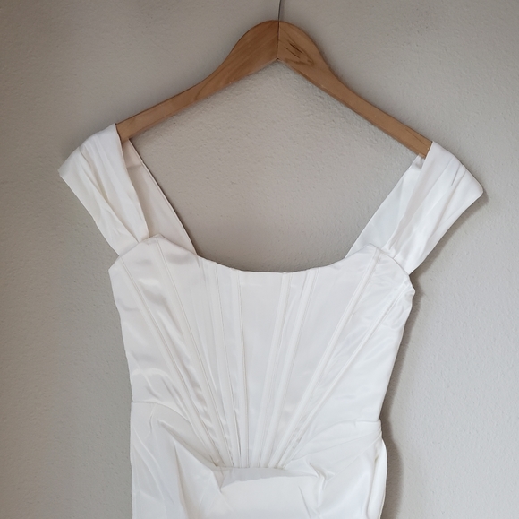 Dani•Thegirl | Dresses | Glossy White Satin Draped Off The Shoulder ...